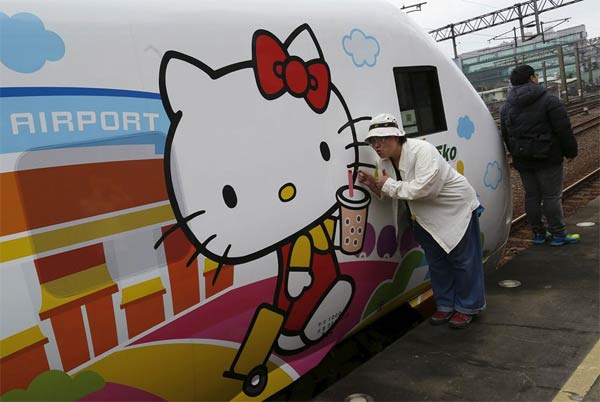 The First Ever Hello Kitty-Themed Express Train Launched In Taiwan